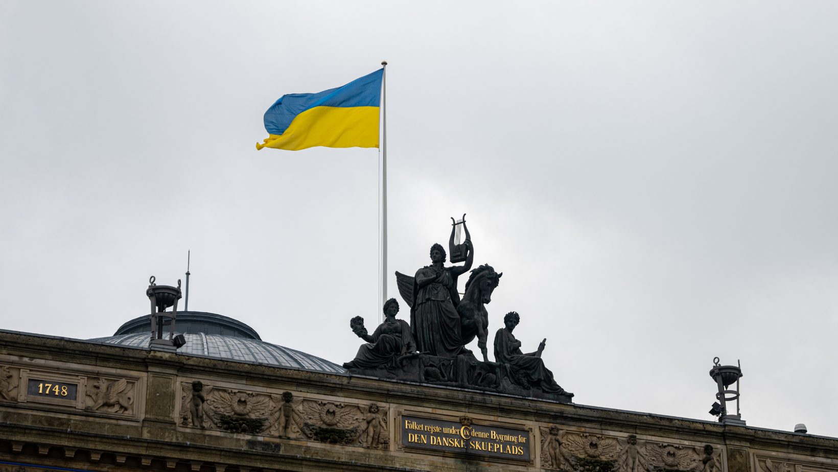 Studenti z Ukrajiny by neměli měnit víza a pobyty na strpění